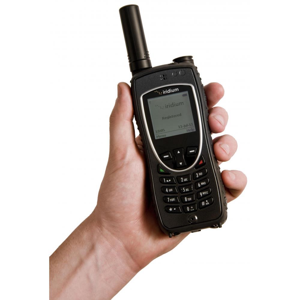 Best Satellite Phone For Backpacking: 2022 Buying Guide - Outdoor Fads